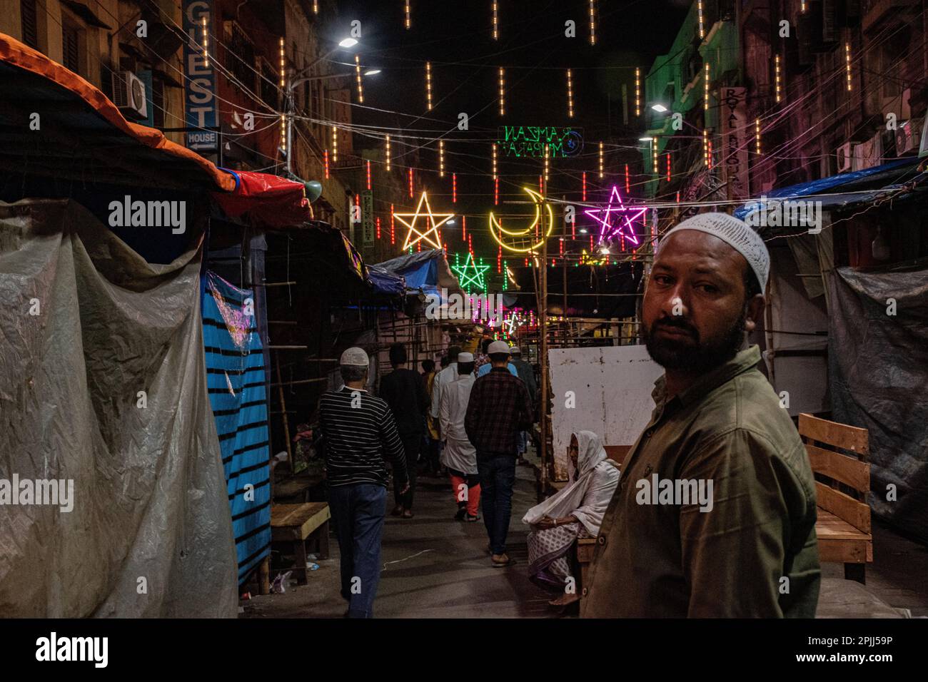Kolkata, India. 02nd Apr, 2023. After Isha Prayer the night of Nakhuda ...