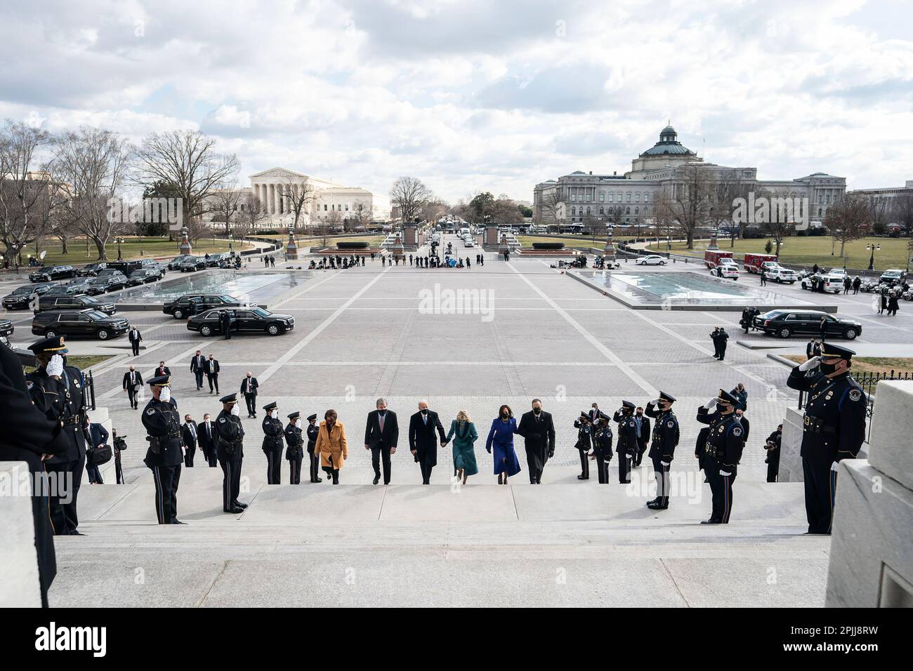 P20210120AS-01231: President-elect Joe Biden, Dr. Jill Biden, Vice ...