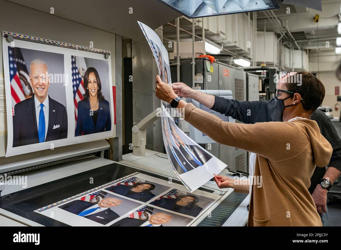 The official portraits of President Joe Biden and Vice President Kamala ...
