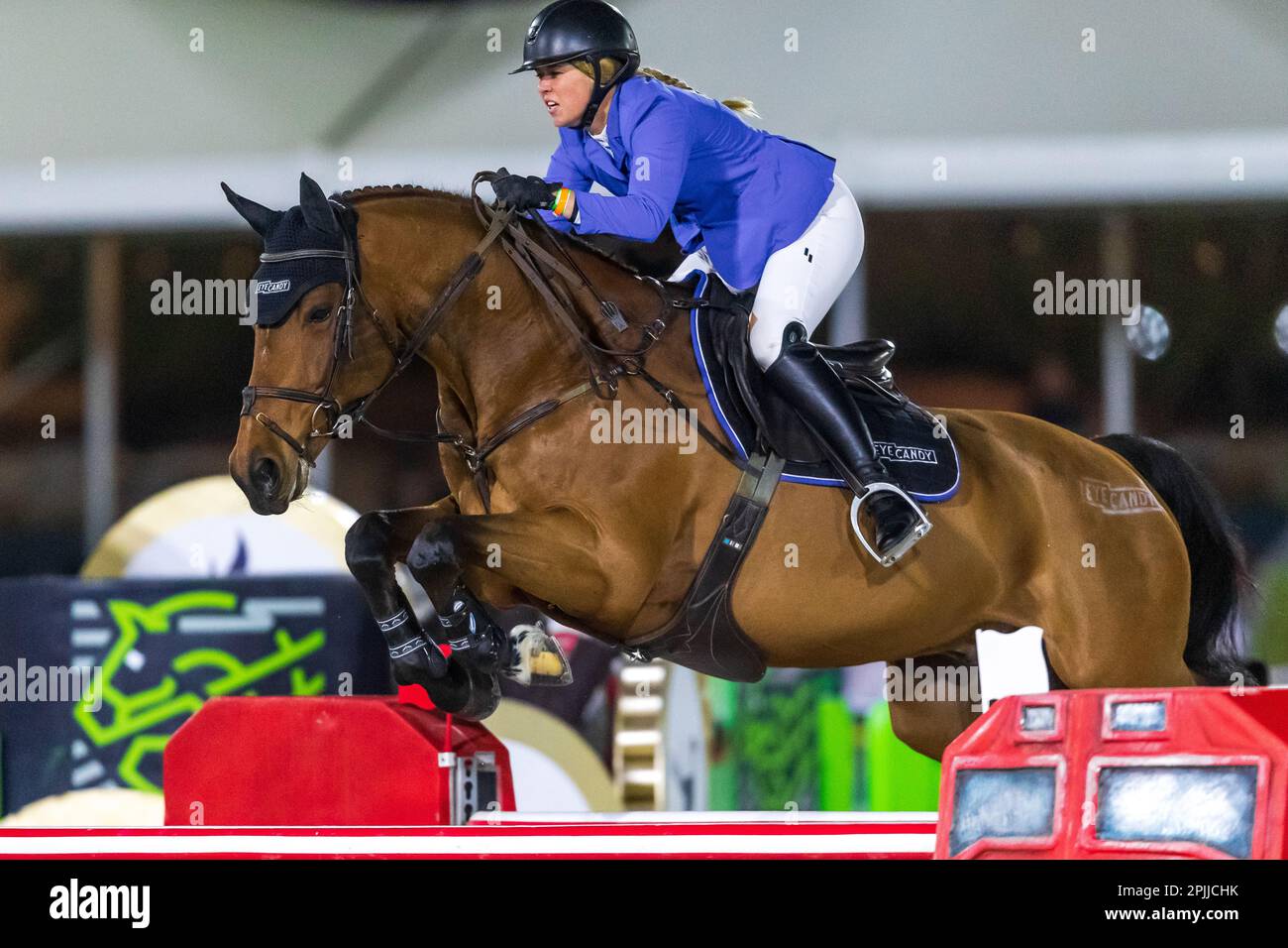 Jacqueline Steffens-Daly from Canada competes at a Major League Show ...