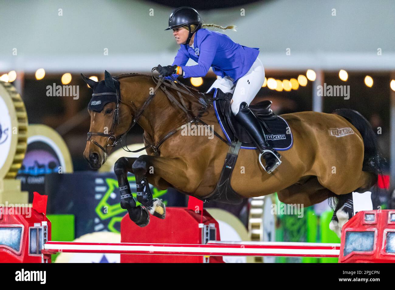 Jacqueline Steffens-Daly from Canada competes at a Major League Show ...