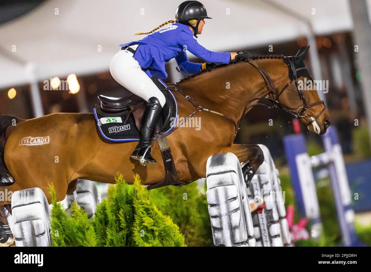 Jacqueline Steffens-Daly from Canada competes at a Major League Show ...