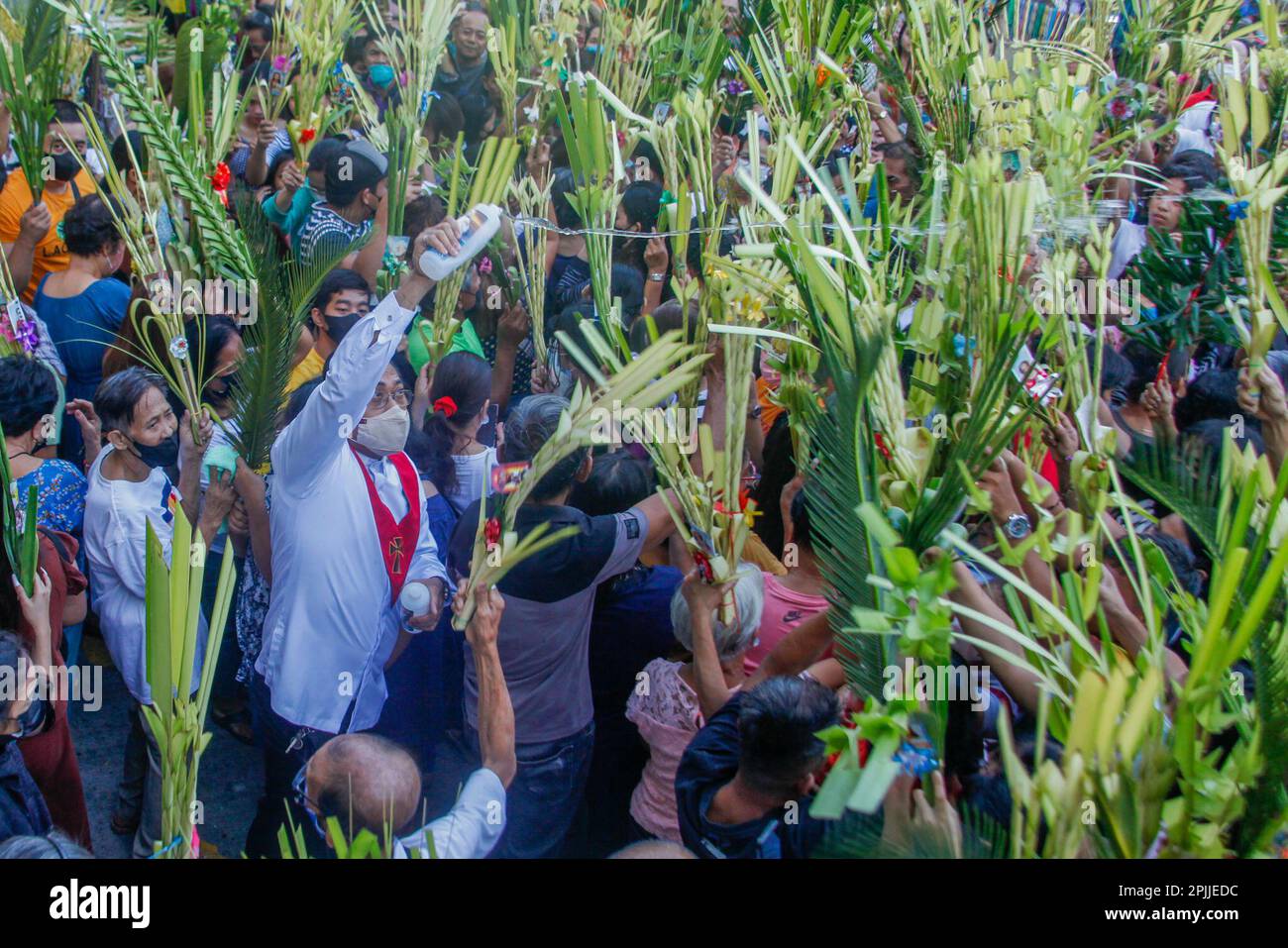 Palm sunday procession philippines hi-res stock photography and images ...