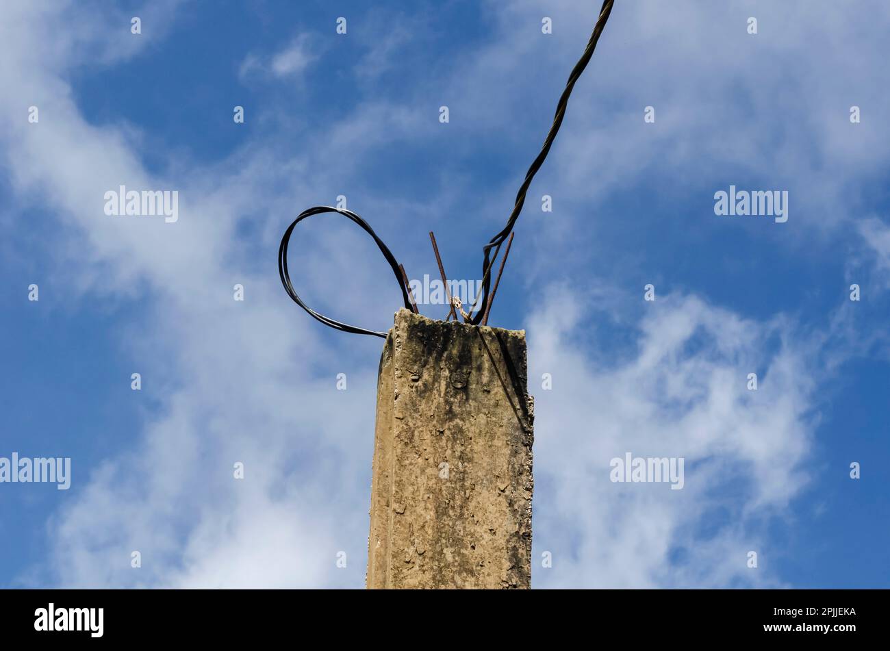 Steel cable connection post hi-res stock photography and images - Alamy