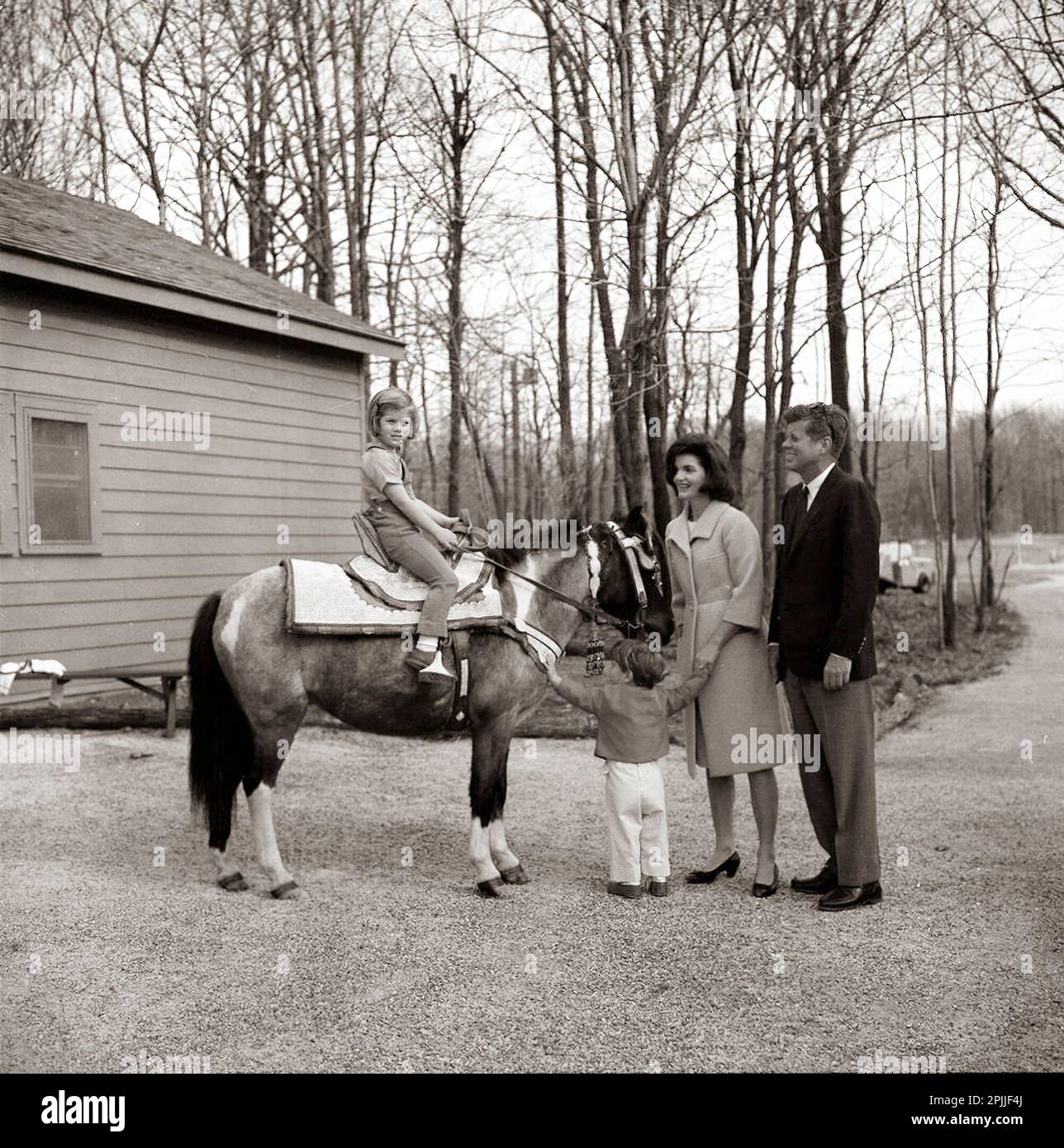 KN-C27672 31 March 1963 Weekend at Camp David. President John F ...