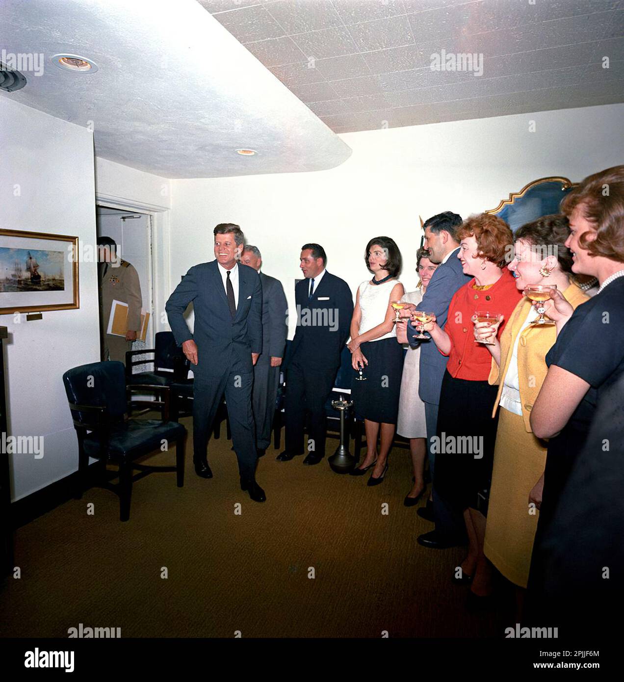KN-C28773 29 May 1963 White House staff celebrate President John F ...