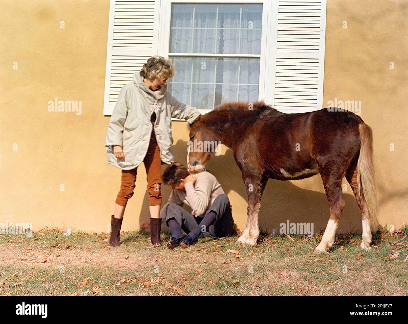 ST-C387-31-63 10 November 1963 Weekend at Atoka, Virginia 1963-11-10 ...