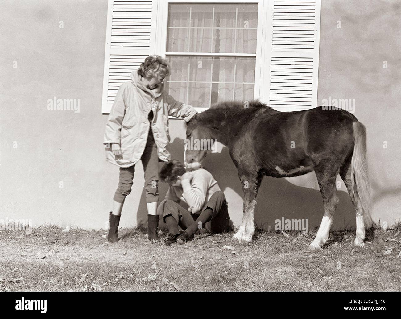 ST-C387-31-63 10 November 1963 Weekend at Atoka, Virginia 1963-11-10 ...