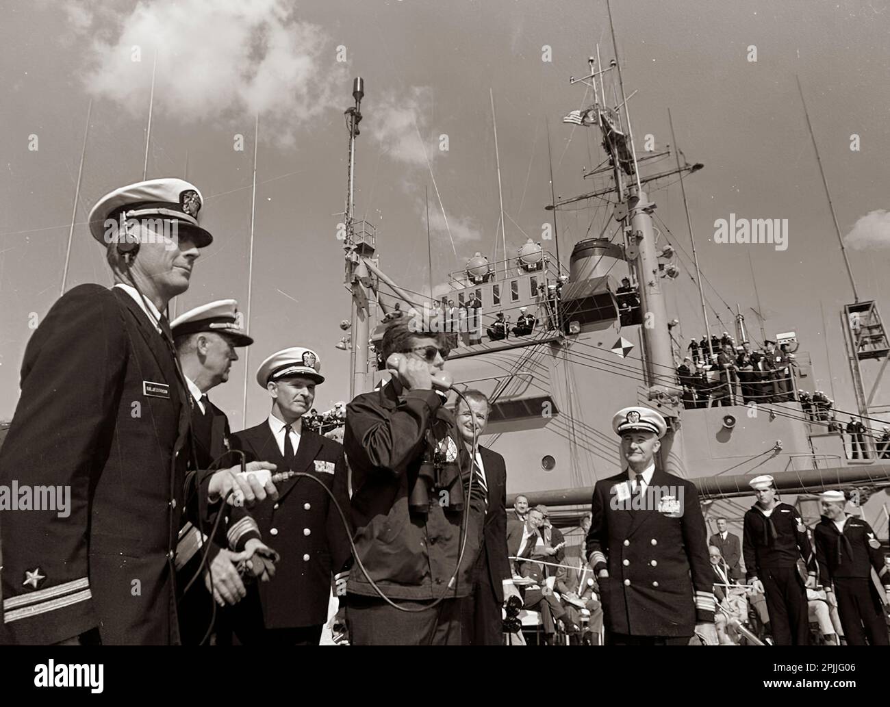 Uss observation island hi-res stock photography and images - Alamy