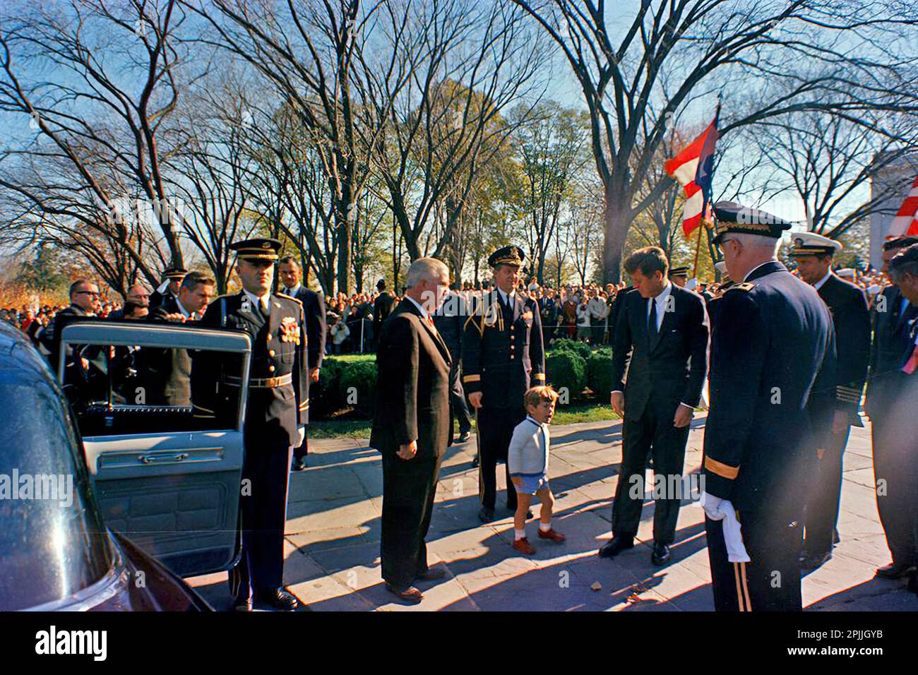 ST-C389-22-63 11 November 1963 Veterans Day Ceremonies at Arlington ...