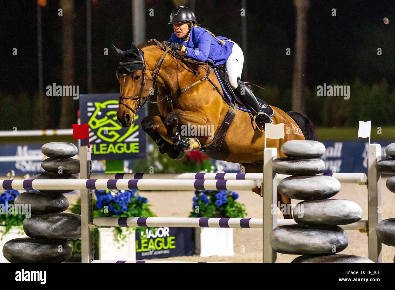 Jacqueline Steffens-Daly from Canada competes at a Major League Show ...