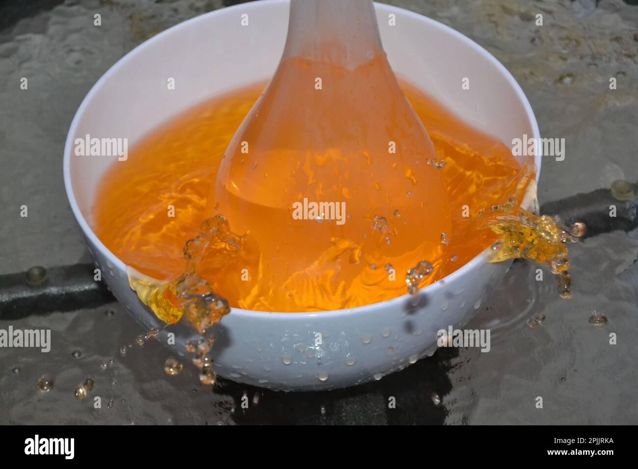 Flow in wavelets hi-res stock photography and images - Alamy