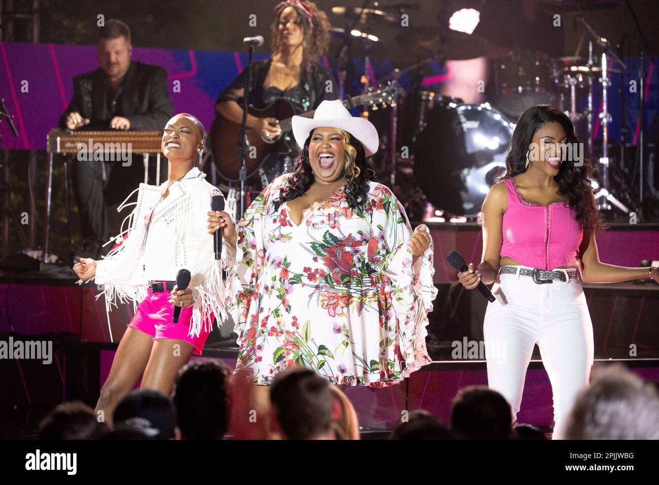 Austin Texas USA, April 1 2023: Singers TREA SWINDLE, DEVYN HART and ...
