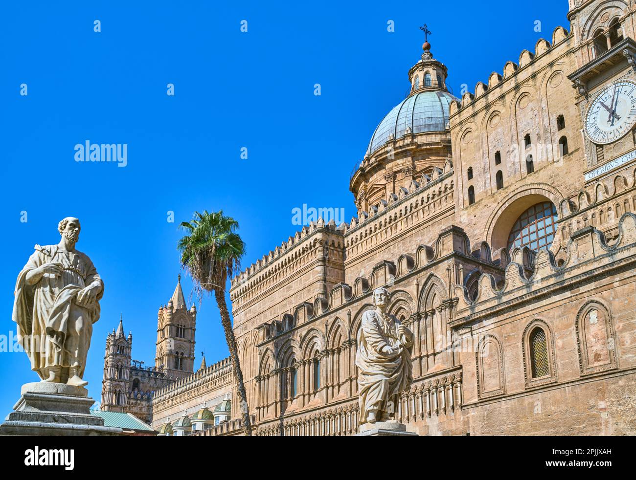 Italy, Palermo, view of the Primatial Metropolitan Cathedral Basilica ...