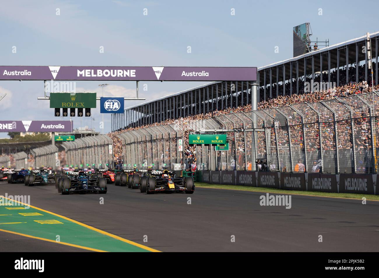 Melbourne, Australia. 02nd Apr, 2023. The start of the race during the ...