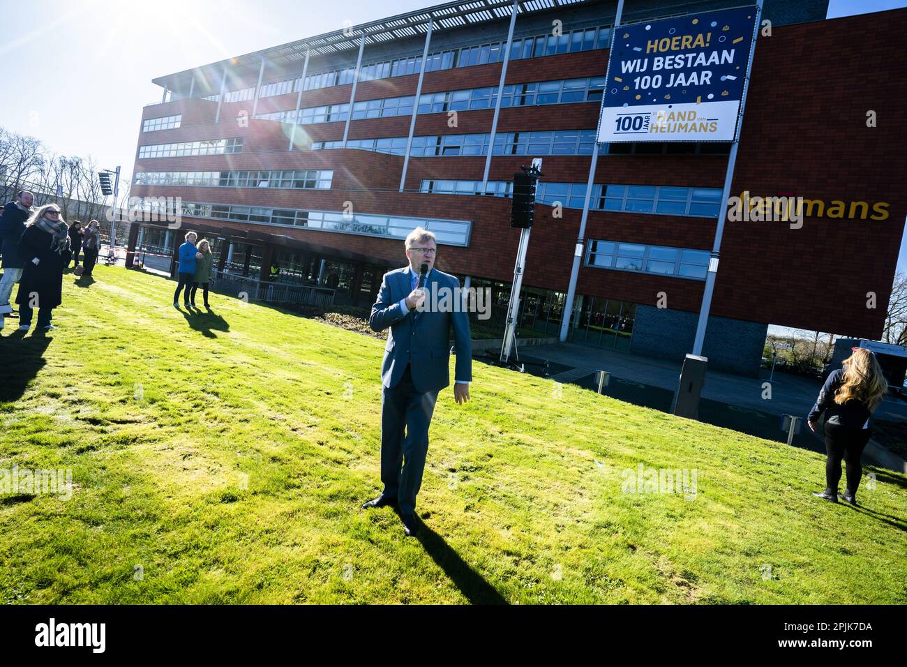 ROSMALEN - Chairman of the board Ton Hillen (ceo) of Heijmans unveils a ...