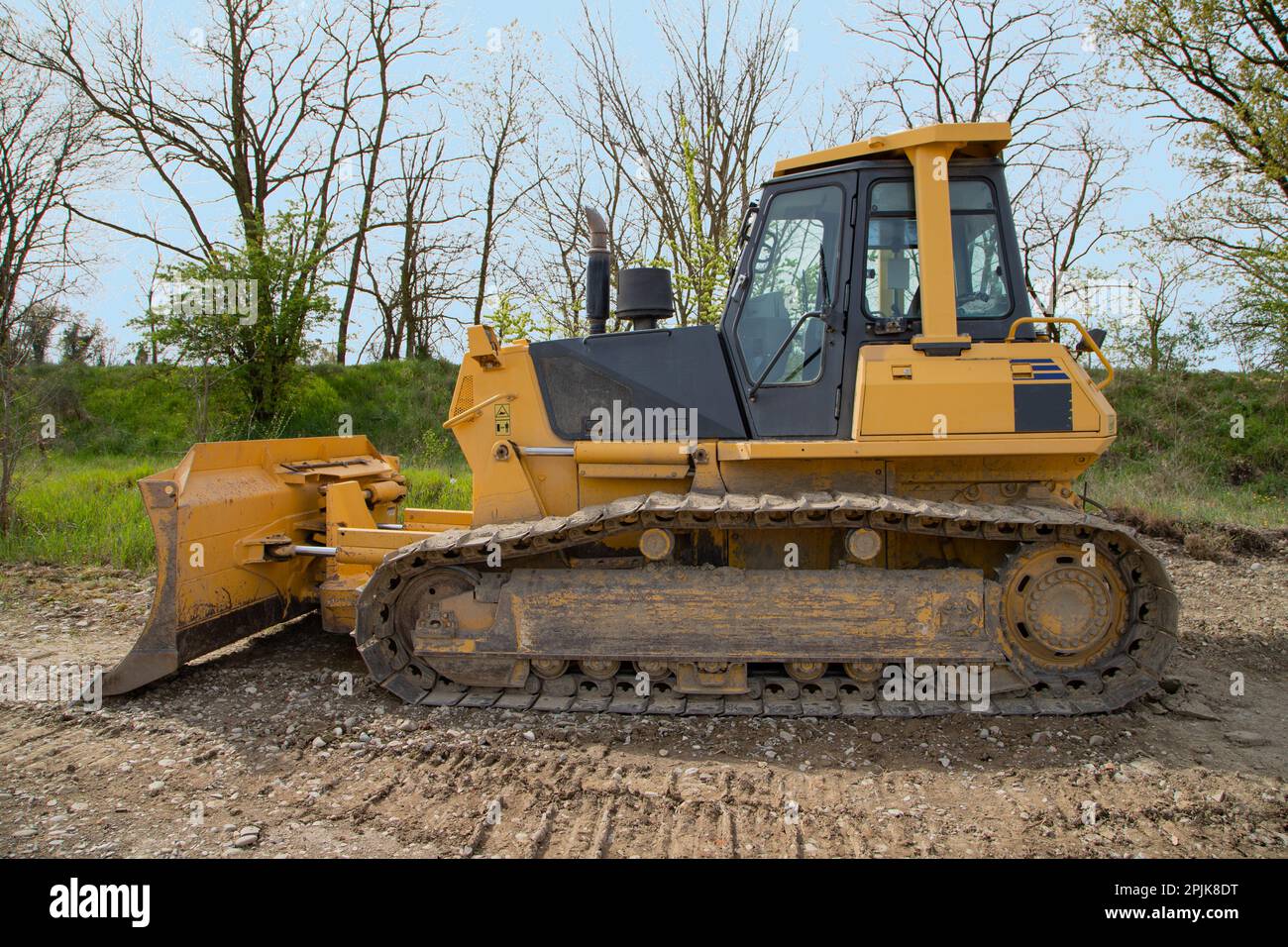 bulldozer at work Stock Photo - Alamy
