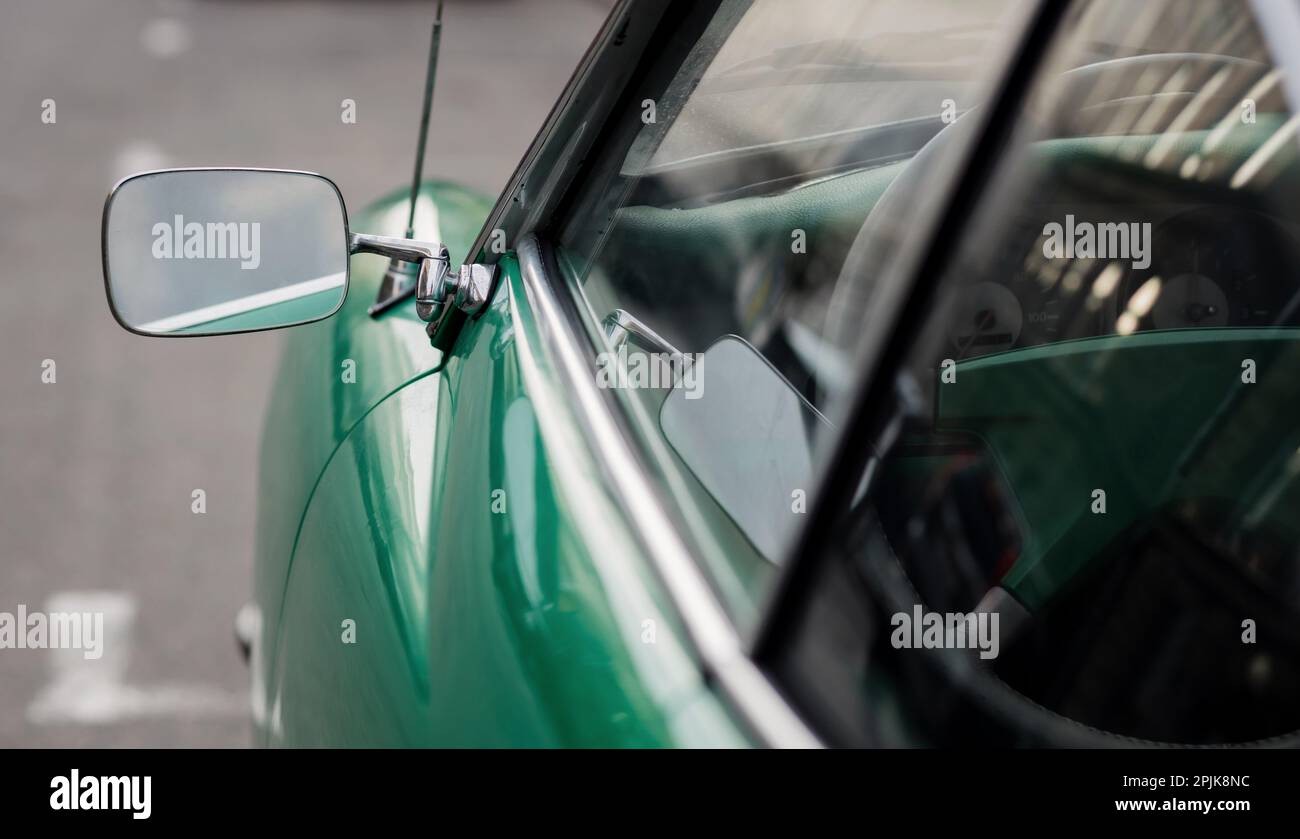 vehicle's wing mirror of a classic car. retro transport Stock Photo - Alamy