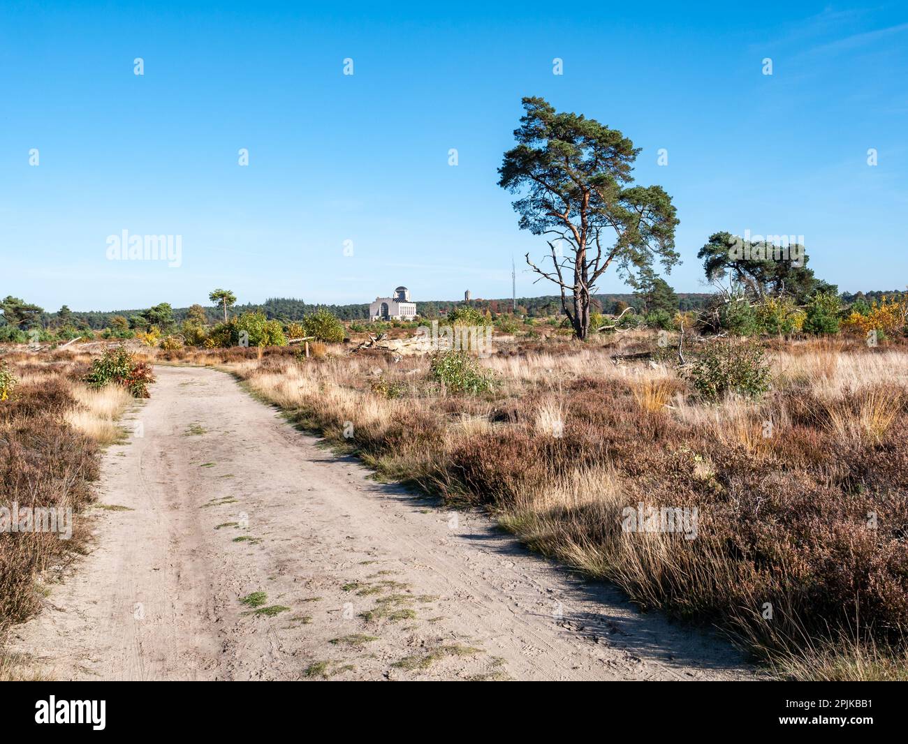 Building A of former long wave radio transmission station Radio ...
