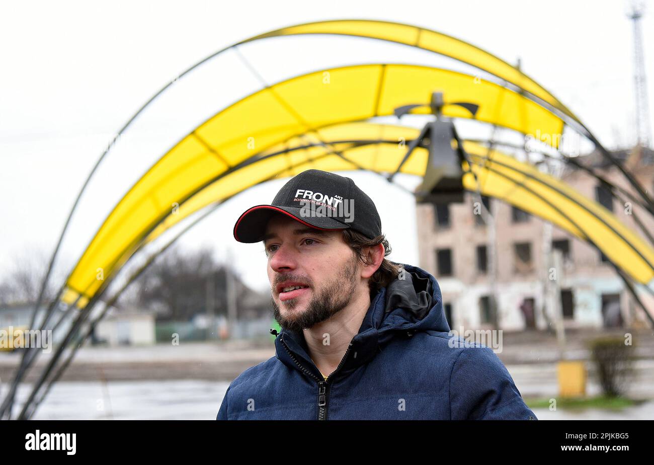 BORODIANKA, UKRAINE - APRIL 2, 2023 - Sculptor Yevgen Prymachenko ...