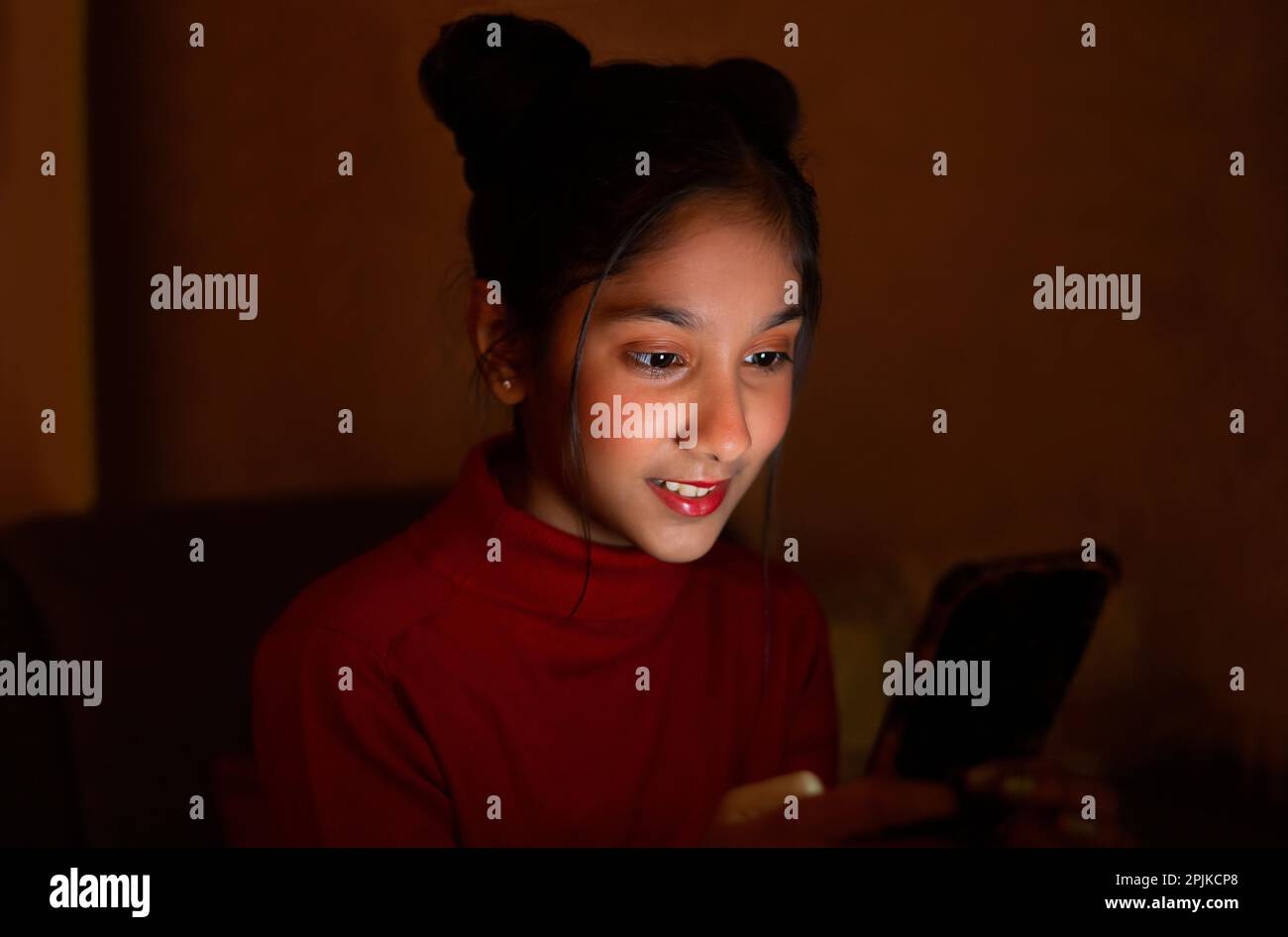 Tween lipstick hi-res stock photography and images - Alamy