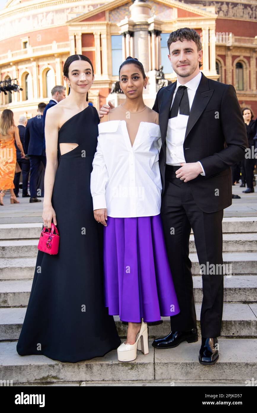 Patsy Ferran, Anjana Vasan and Paul Mescal pose for photographers upon ...