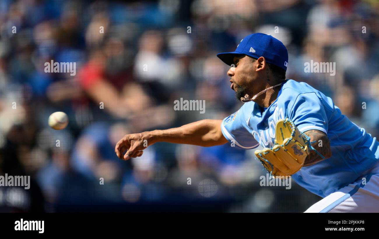 Kansas City Royals relief pitcher Jose Cuas throws during the eighth ...