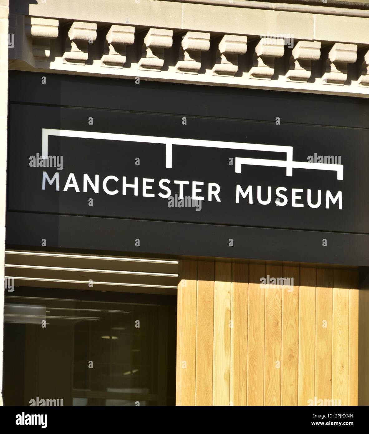 Manchester museum hi-res stock photography and images - Alamy