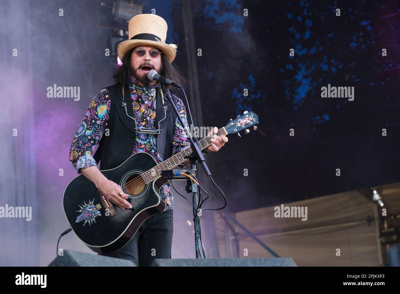 Joziah Longo of The Slambovian Circus of Dreams performs at Fairport's ...