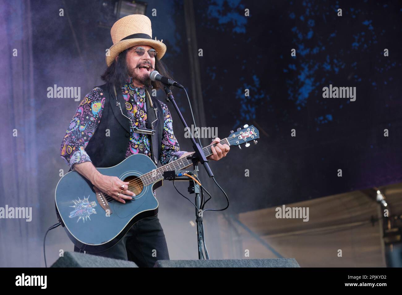 Joziah Longo of The Slambovian Circus of Dreams performs at Fairport's ...