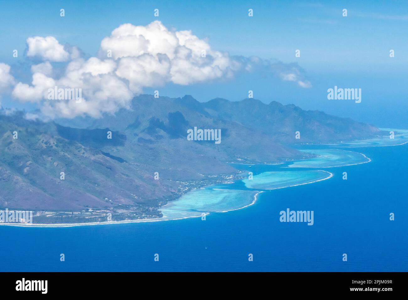 Raiatea mountain hi-res stock photography and images - Alamy