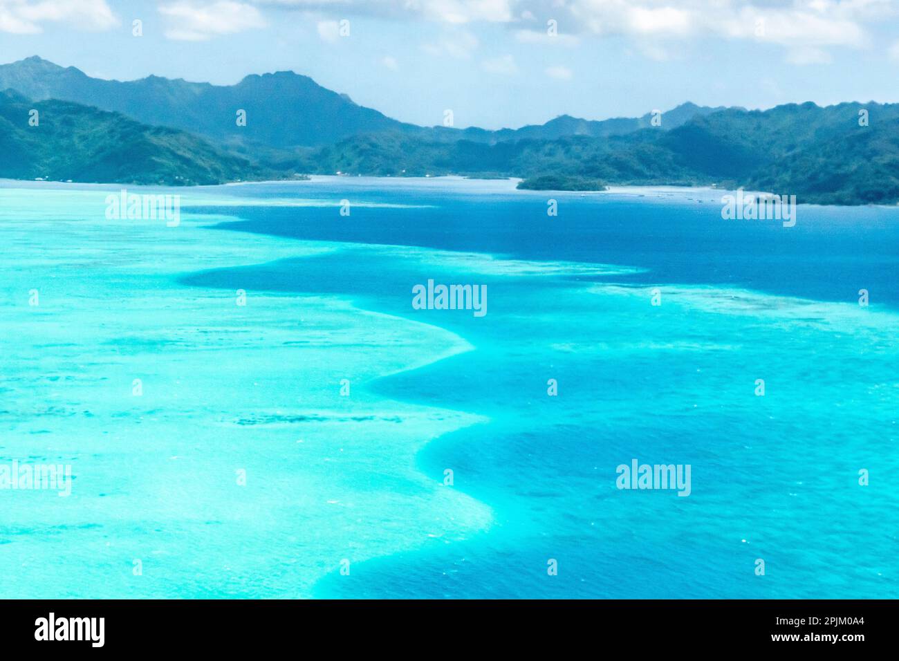 Raiatea mountain hi-res stock photography and images - Alamy