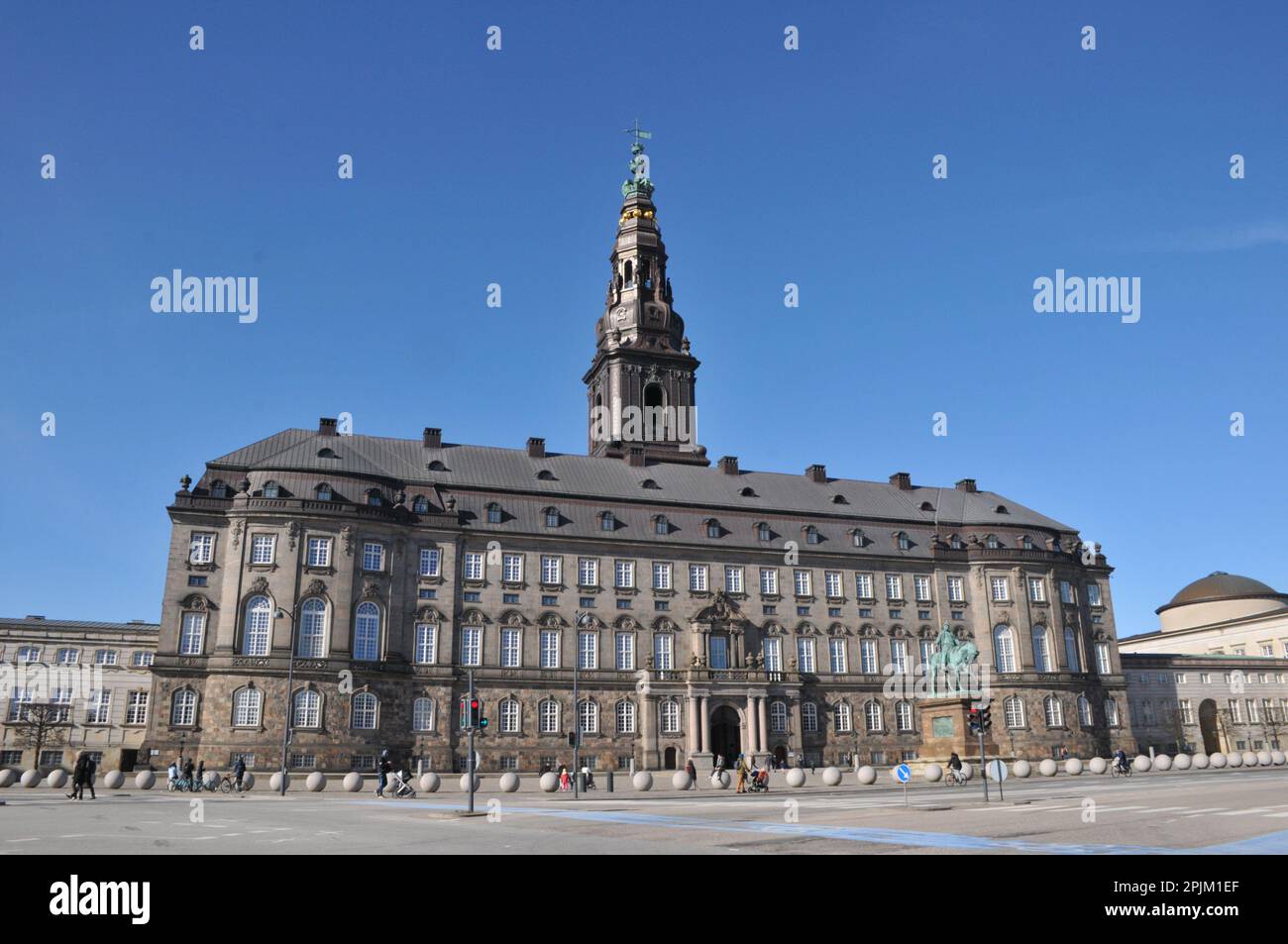 Visityos hi-res stock photography and images - Alamy