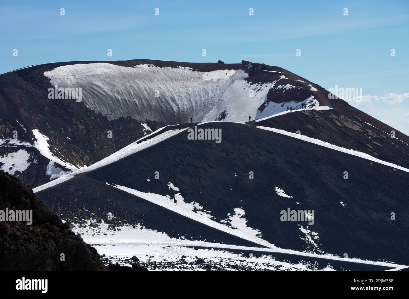 Volcano cone hi-res stock photography and images - Alamy