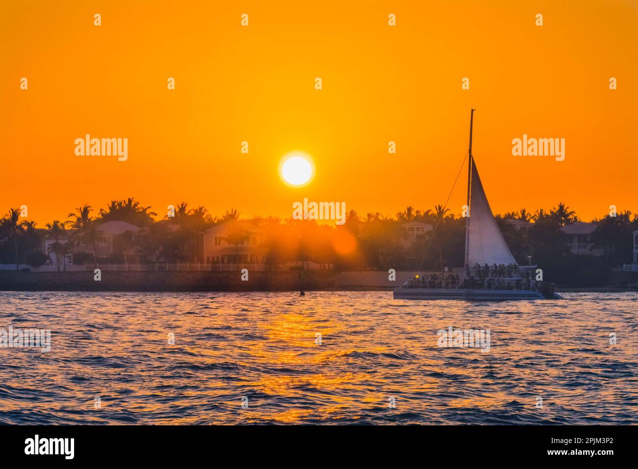 Colorful sunset reflection, Mallory Square, Key West, Florida Stock Photo - Alamy