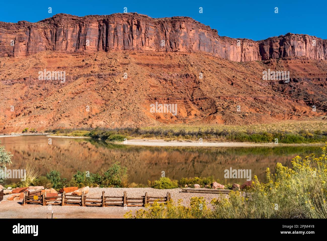 Sandy beach river access. Colorado River, Moab, Utah Stock Photo - Alamy