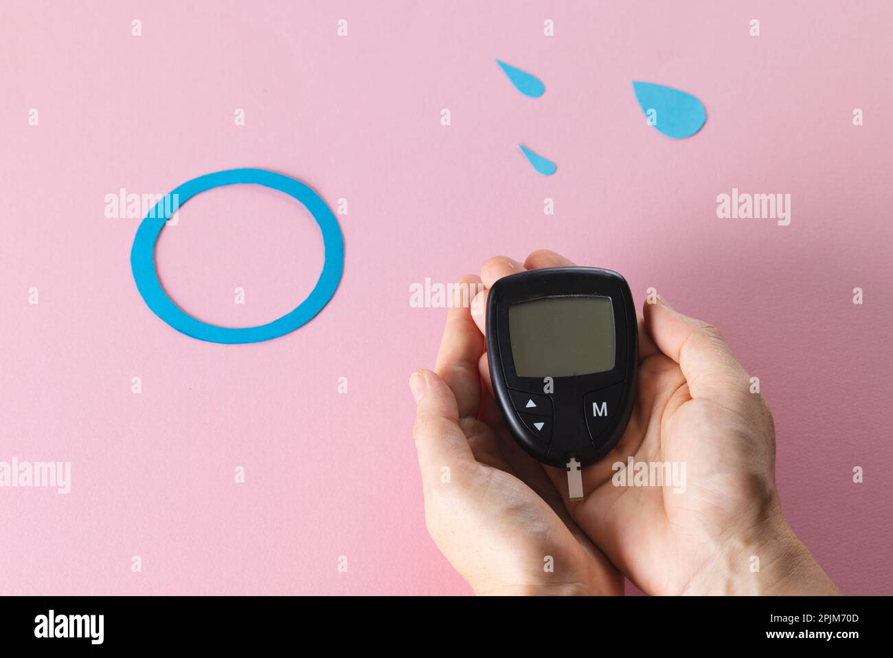 Hands caucasian woman holding glucometer hi-res stock photography and ...