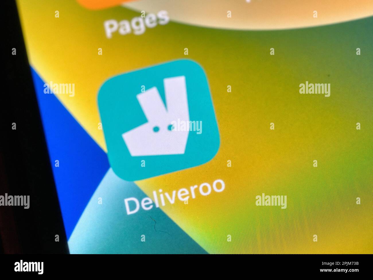 Deliveroo smartphone hi-res stock photography and images - Alamy