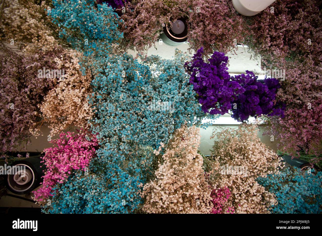 Countless colorful bouquets and many flower arrangements in the Bangkok ...