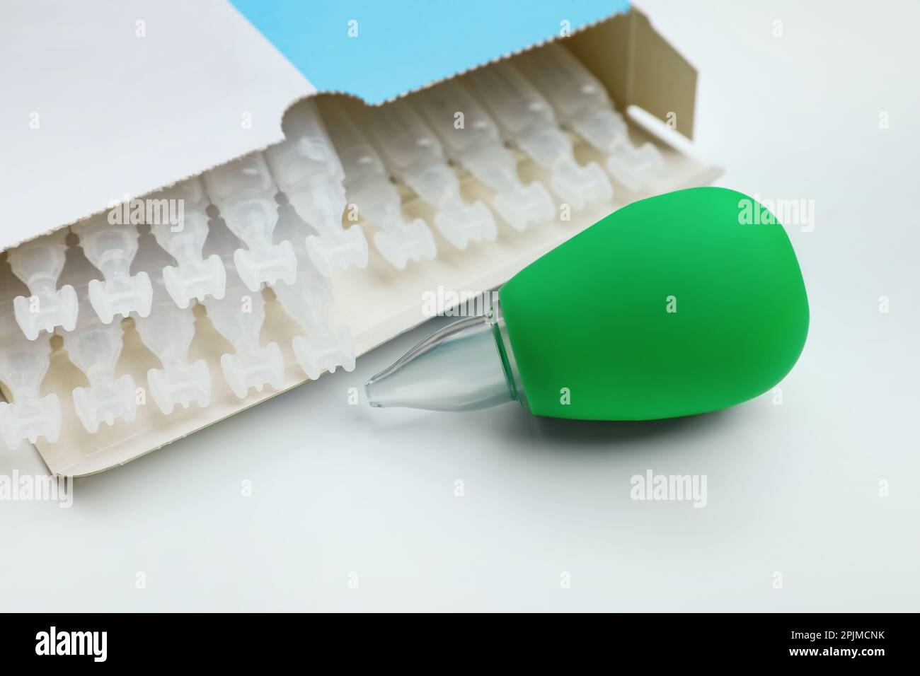 Package with single dose ampoules of sterile isotonic sea water ...