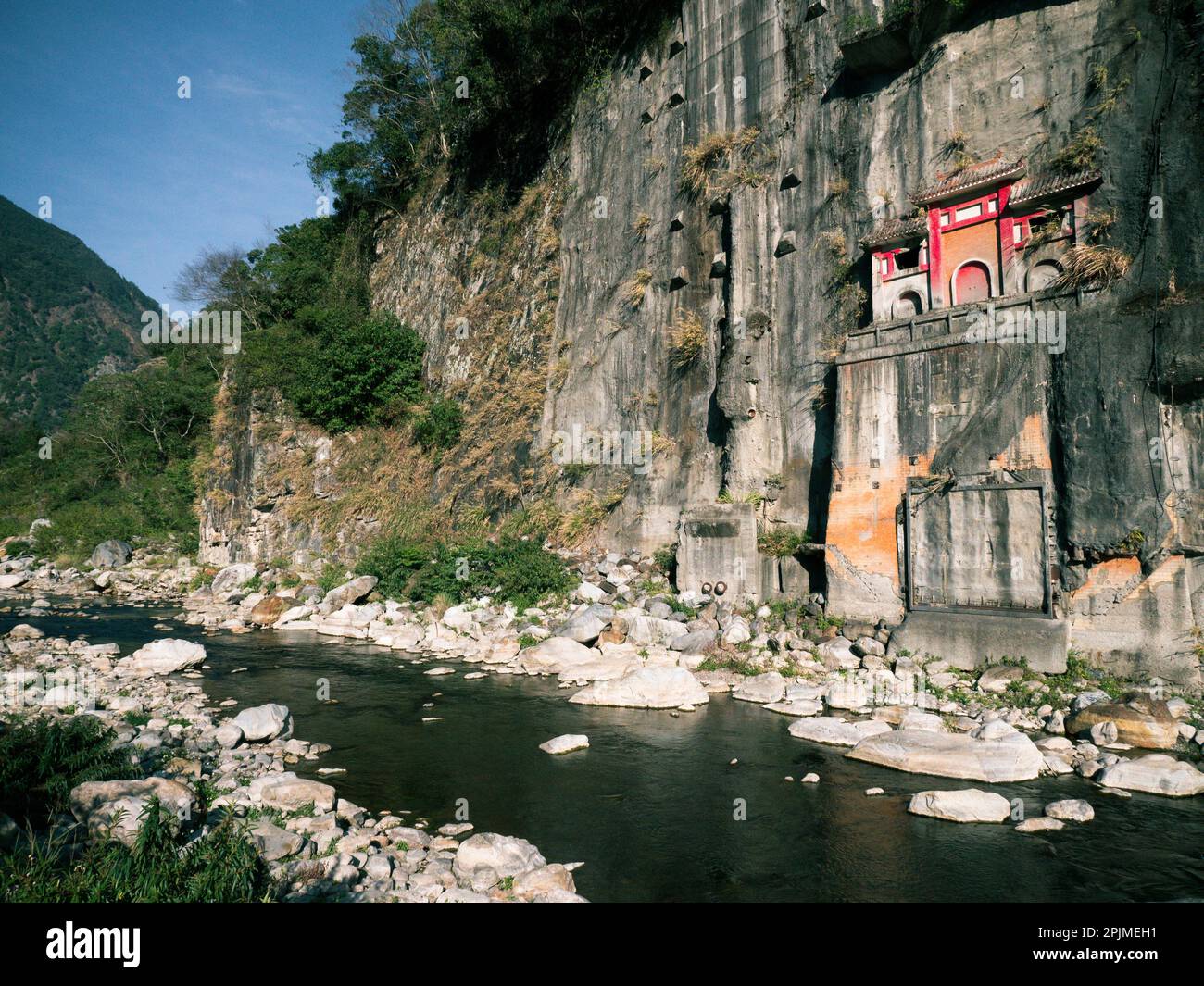 Unusual temple-style structure on abandoned dam, Taiwan Stock Photo - Alamy