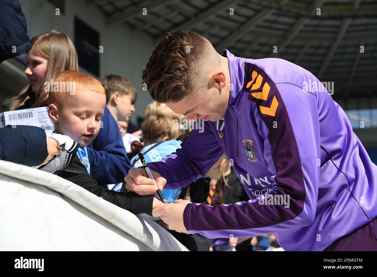 Coventry City's Viktor Gyokeres signs for fans after training at ...