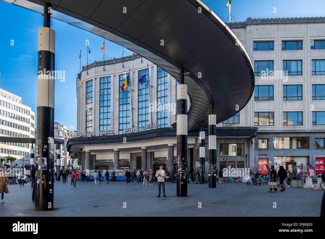 The main entrance to Brussels Central Train station, Brussels, Belgium ...