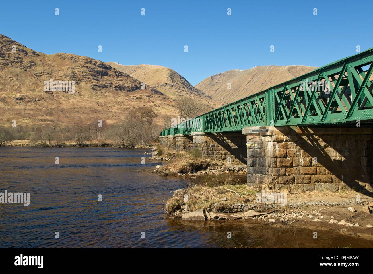 Loch awe bridge hi-res stock photography and images - Alamy