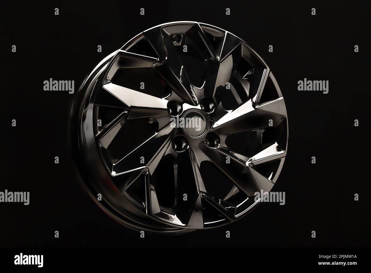 Gloss black alloy wheel hi-res stock photography and images - Alamy
