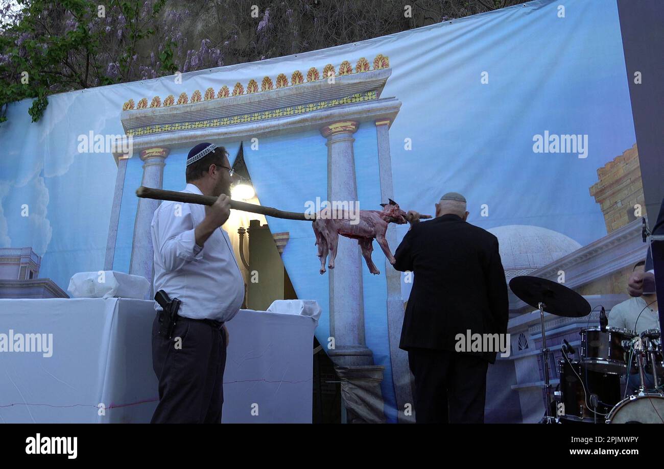 Animal sacrifice jerusalem temple hi-res stock photography and images ...