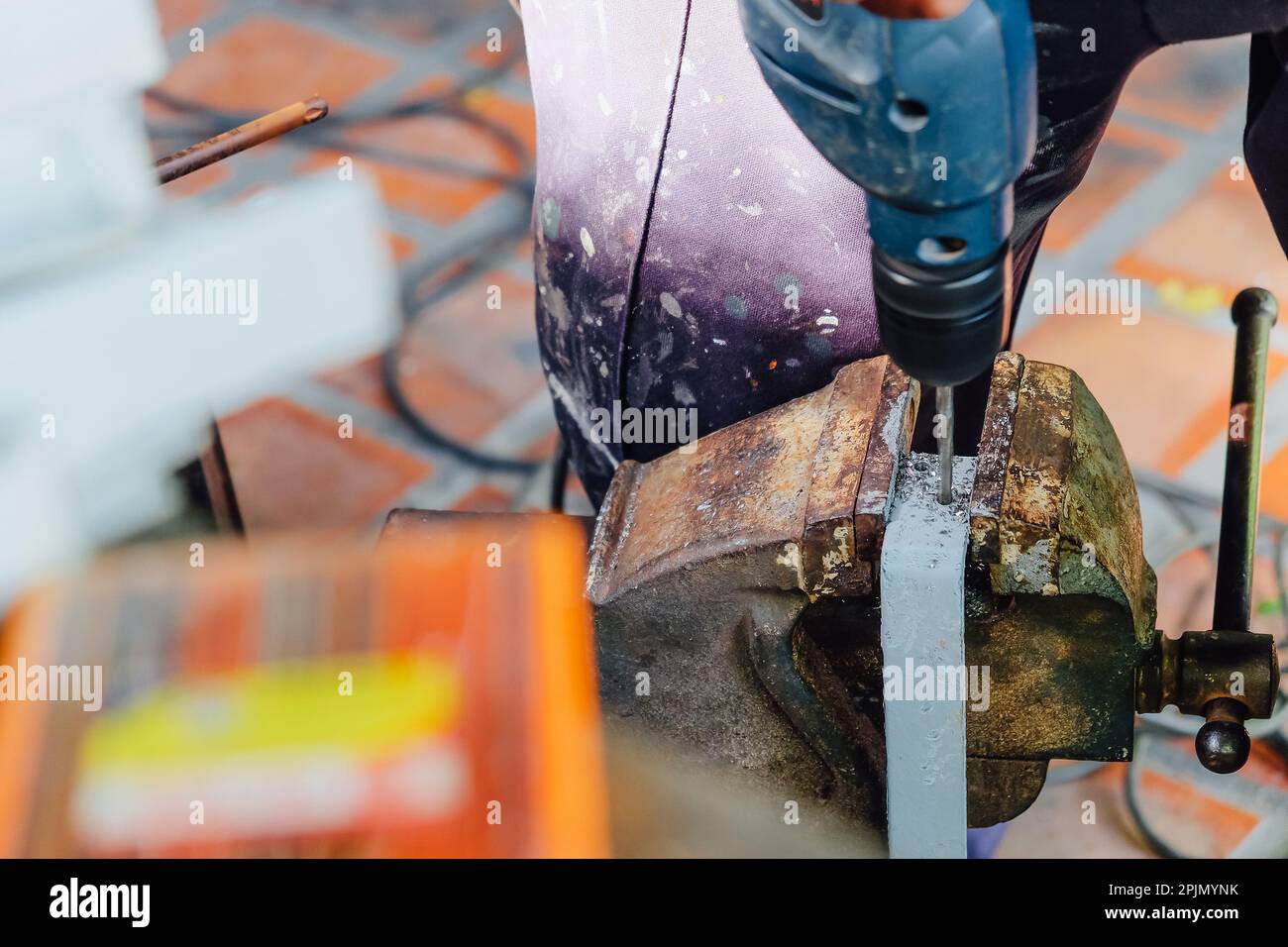 Professional metalworker man welding steel hi-res stock photography and ...