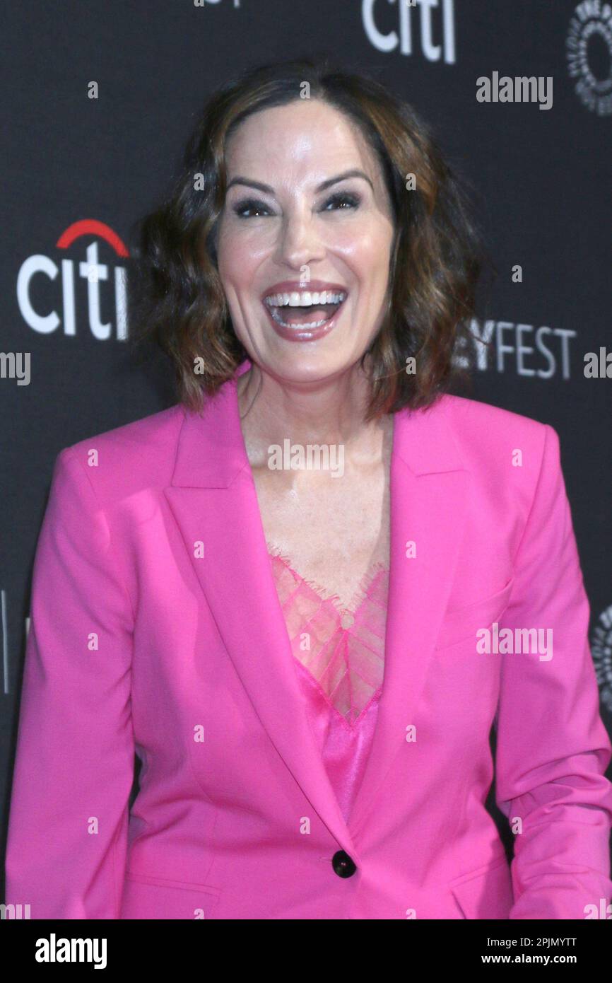 Wendy moniz yellowstone hi-res stock photography and images - Alamy