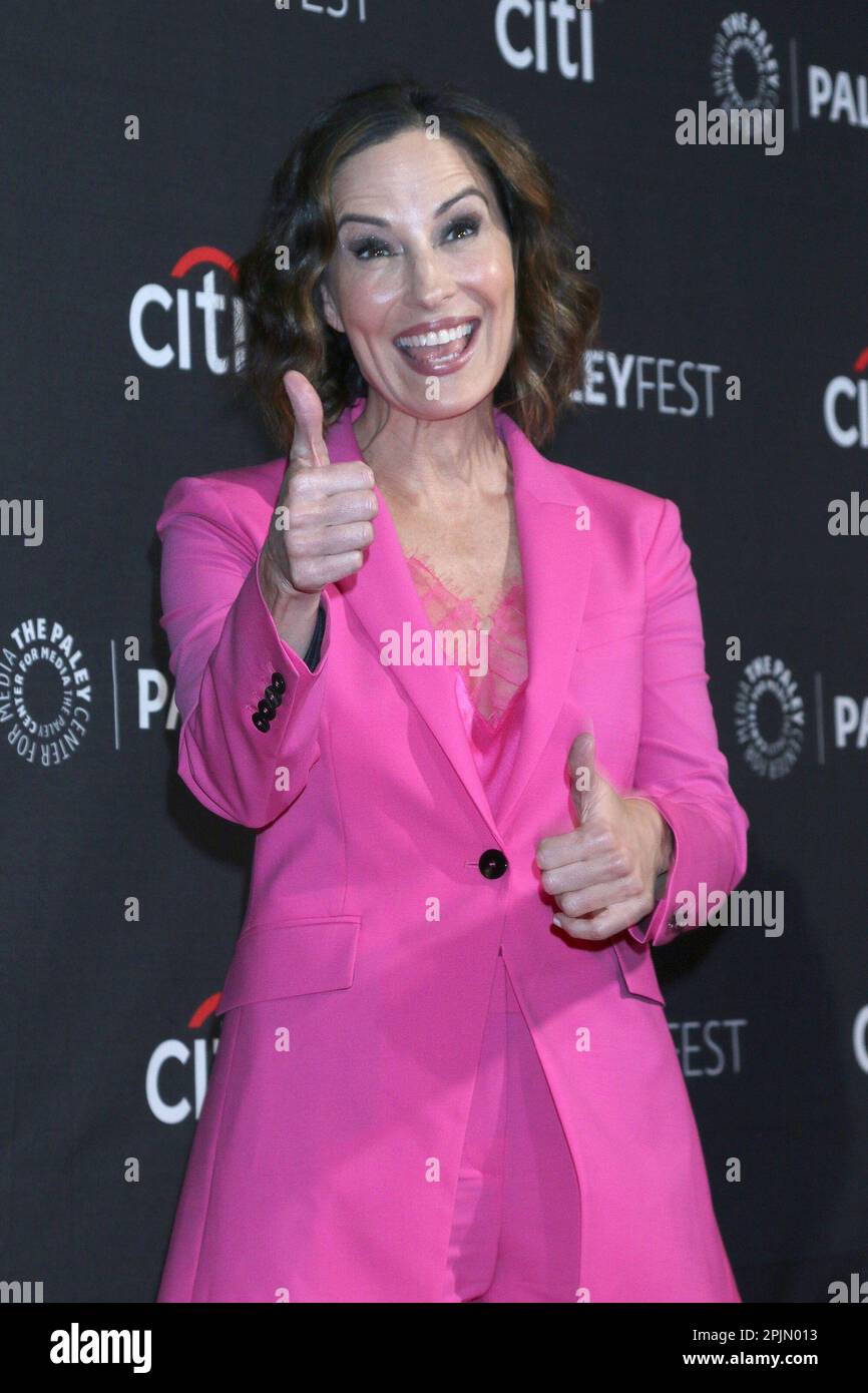 Wendy moniz yellowstone hi-res stock photography and images - Alamy