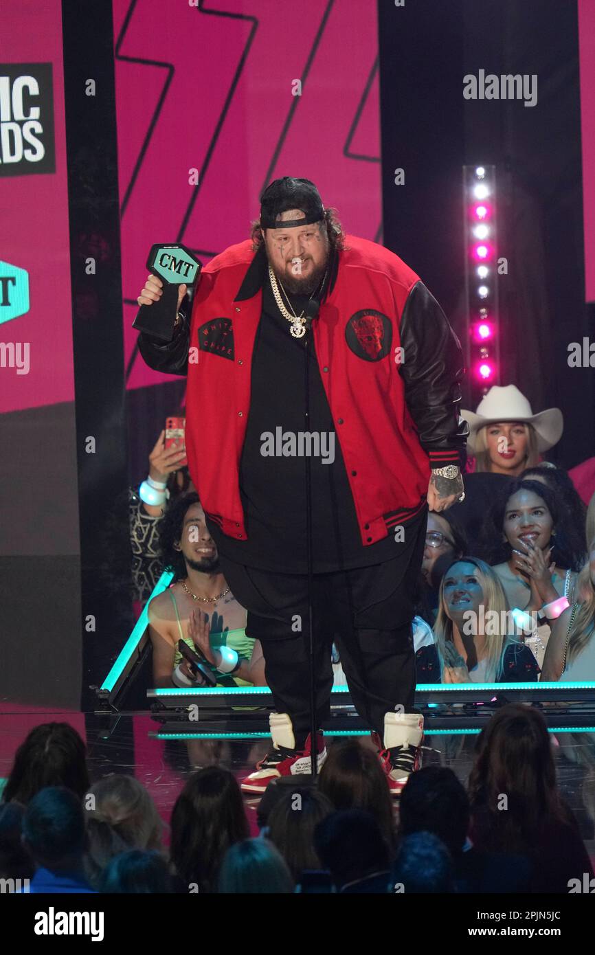 Award winner JELLY ROLL, aka JASON DEFORD accepts an award for ...